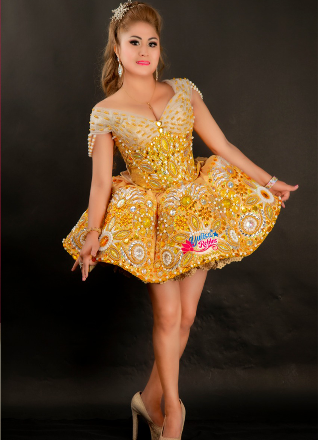 YULISA ROBLES llegó desde Huánuco a Arequipa para cantar - Full Ritmo